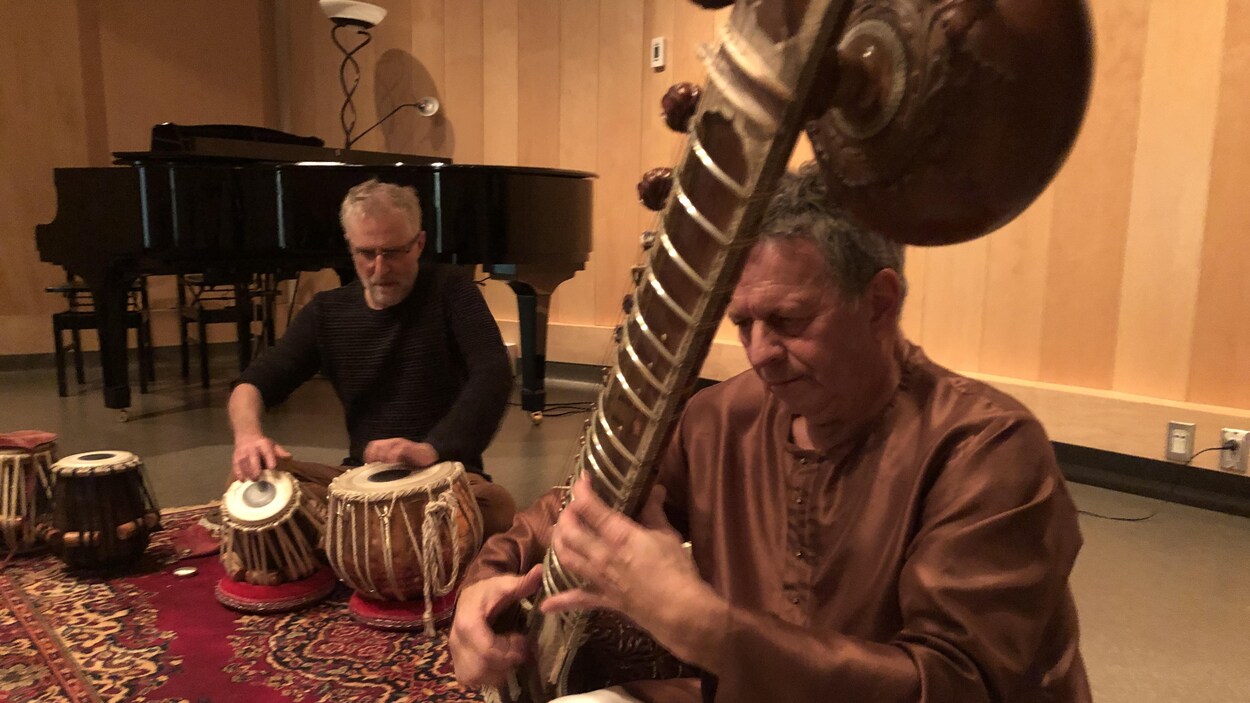 Sur la déroutante piste de la musique indienne à Rimouski | Radio-Canada.ca