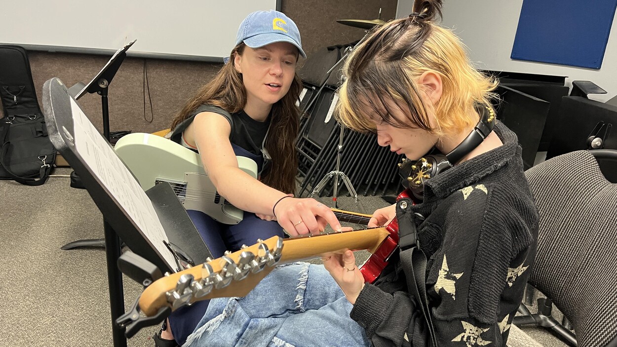 Un camp pour se sentir moins différent | Radio-Canada