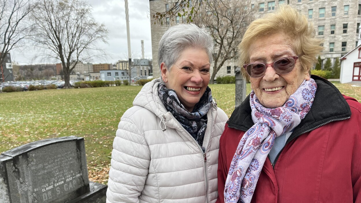 À 97 ans, elle se bat pour être enterrée près de son mari | Radio-Canada