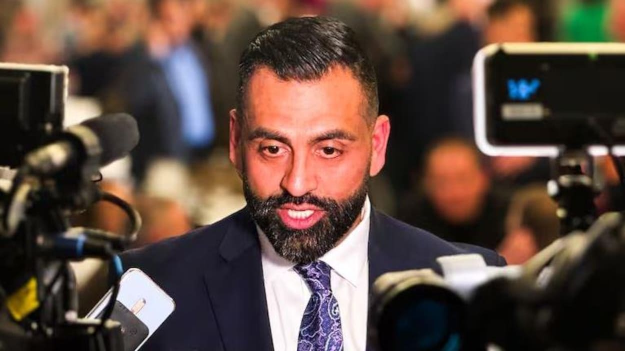 Obby Khan devient le nouveau chef du Parti progressiste-conservateur du ...