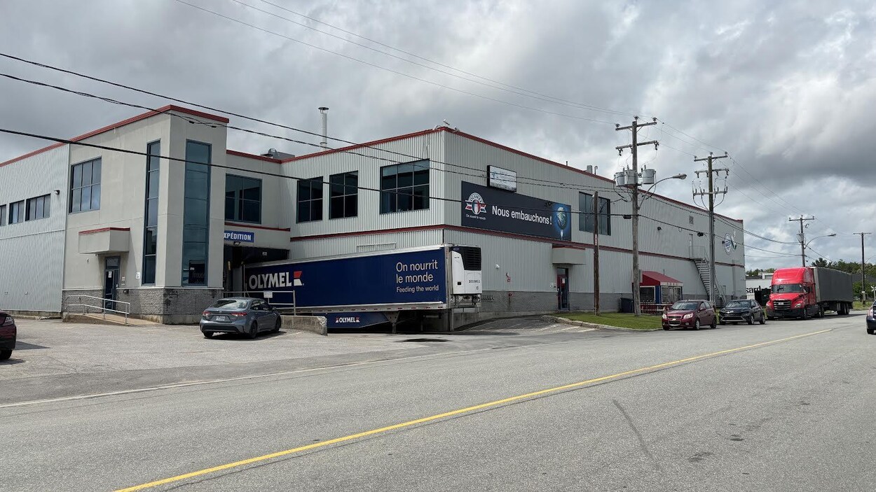 Olymel va fermer son usine de Cap-de-la-Madeleine en 2026 | Radio-Canada