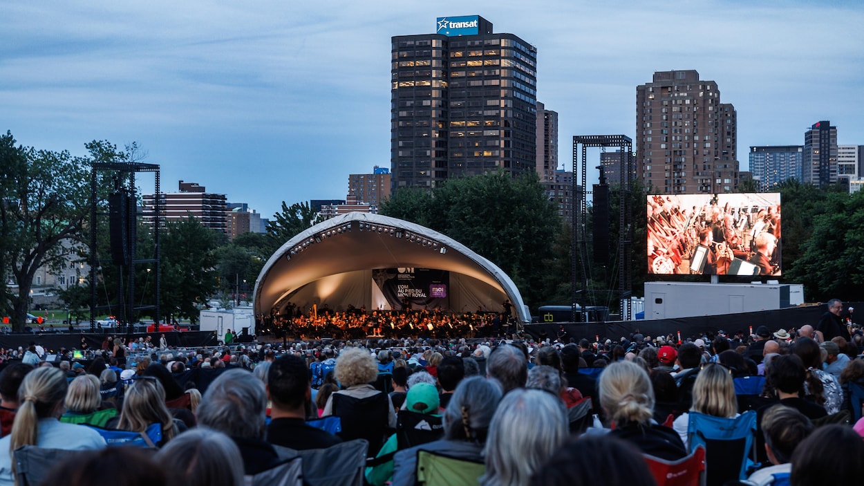 Près de 60 000 personnes au concert de l’OM au pied du mont Royal ...