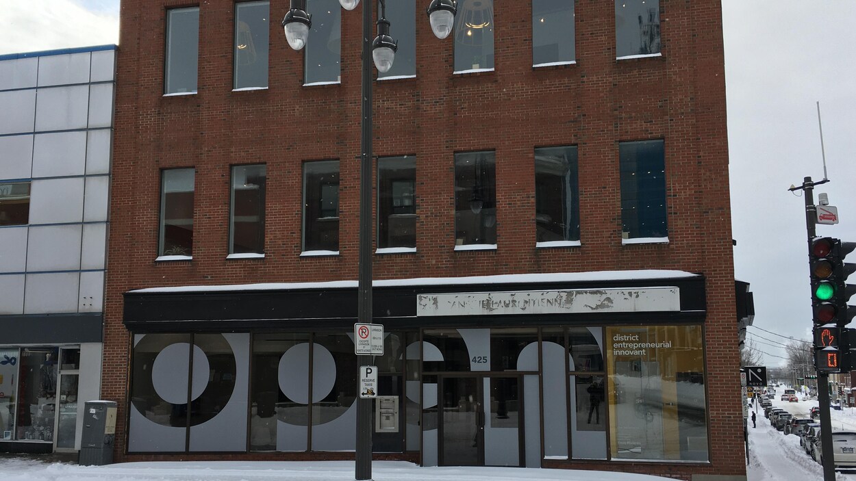 Le mot « open » disparaîtra de la rue des Forges | Radio-Canada.ca