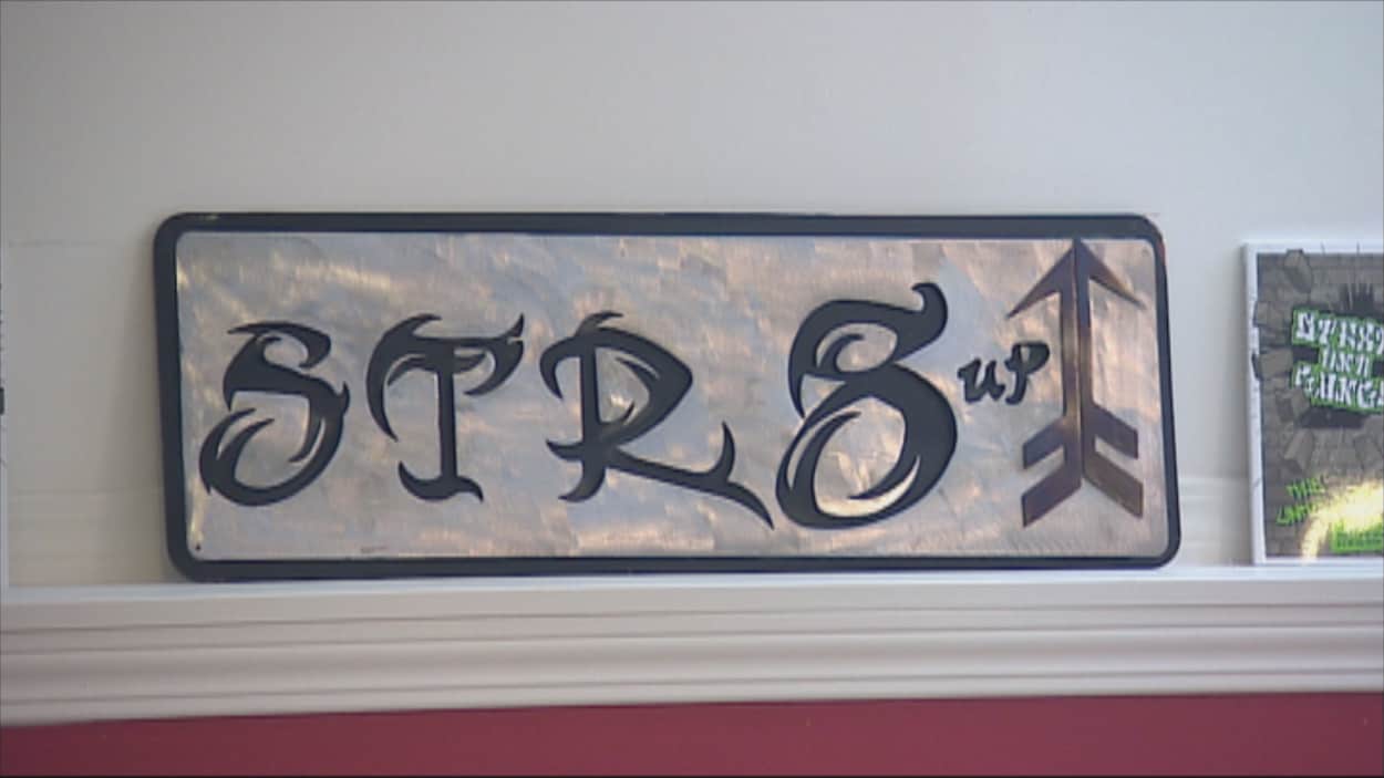 STR8 UP, 20 ans à aider les jeunes à quitter le monde des gangs de rue | Radio-Canada Info