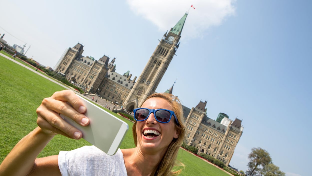 Les limites de l’IA : Microsoft retire un article touristique sur ...