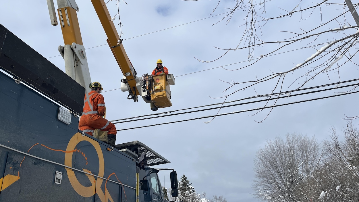 64 000 clients de Hydro-Québec privés d’électricité dans la nuit de ...