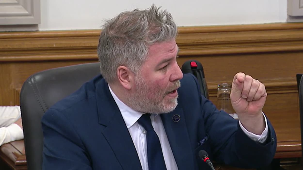 Une dernière session intense, selon Pascal Bérubé | Radio-Canada