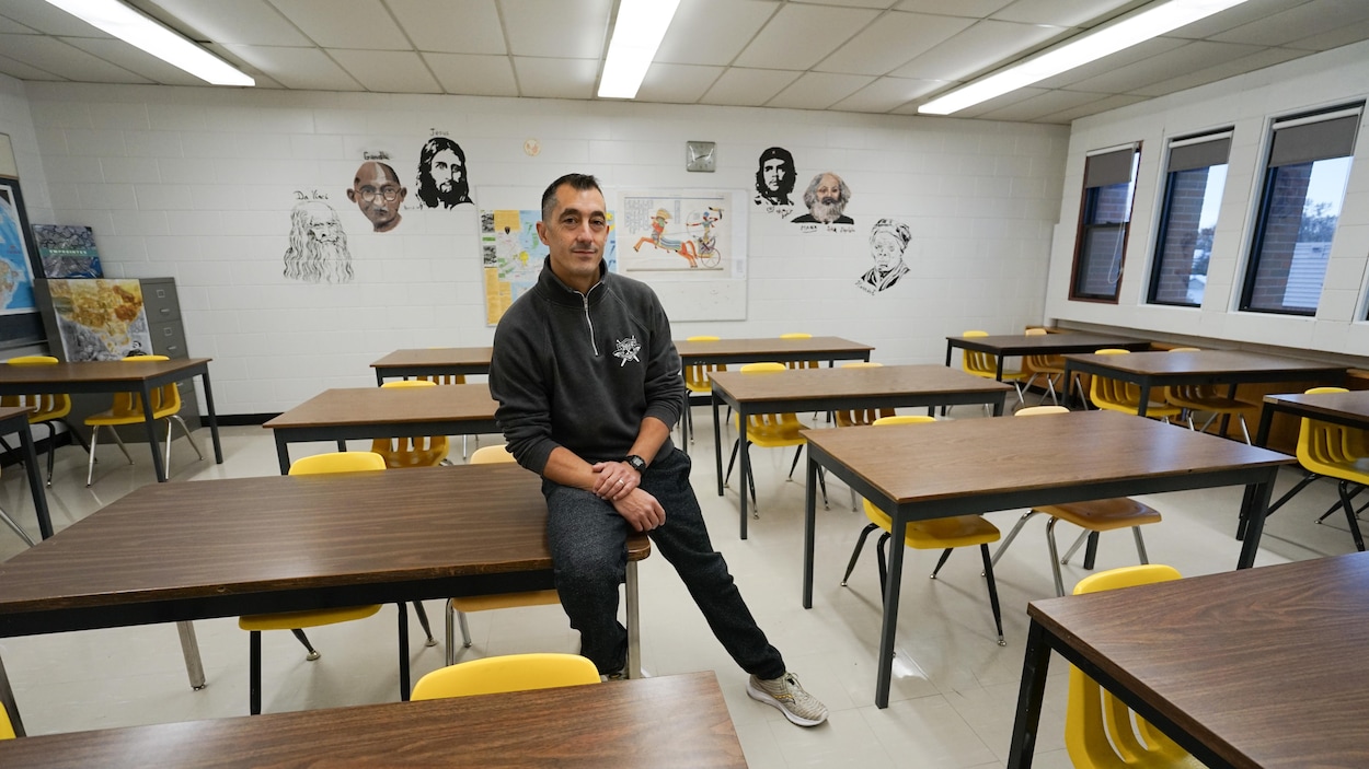 Le Collège Louis-Riel se dote d’un cours de philosophie | Radio-Canada