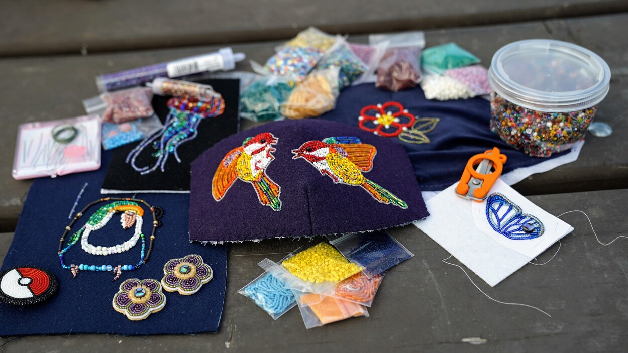 Le perlage virtuel : trouver l'espoir de fil en aiguille | Confinés en ...