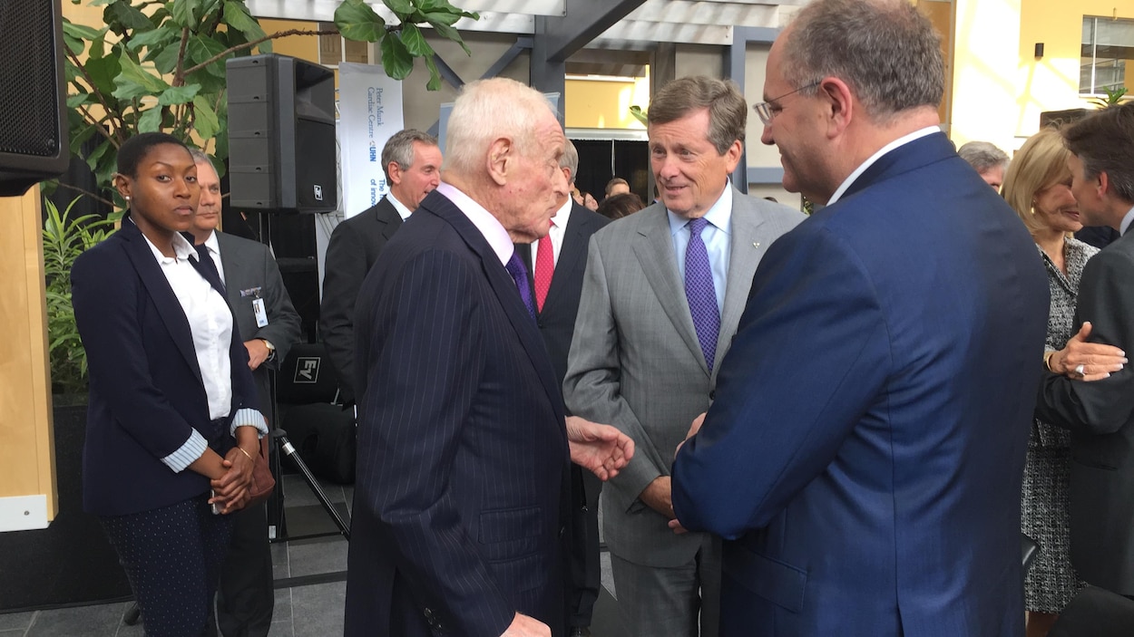 Peter Munk, fondateur de Barrick Gold, meurt à l'âge de 90 ans | Radio ...