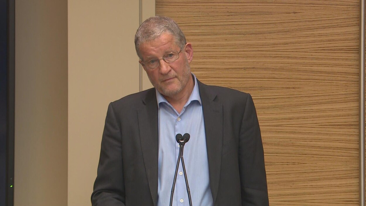 Prolongation du contrat du PDG de Metrolinx malgré les retards du train ...