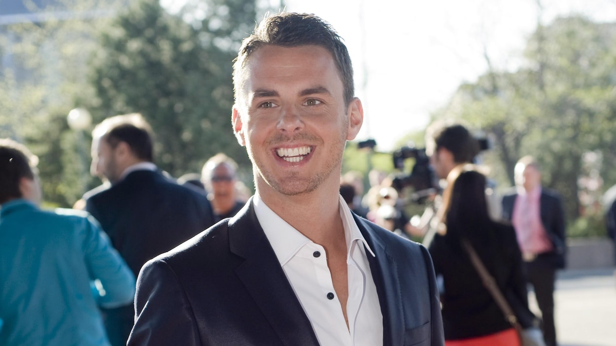 Une présumée victime de Philippe Bond entend porter plainte auprès du ...