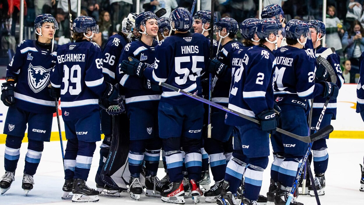 Deuxième victoire en séries éliminatoires pour le Phoenix | Radio-Canada