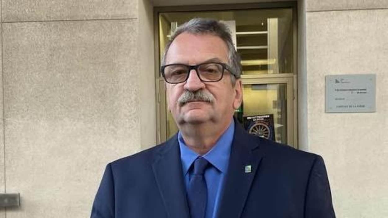 Pierre-Benoit Fortin lance sa campagne électorale | Radio-Canada