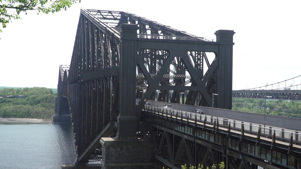 Le pont de Québec à nouveau inaccessible durant le long week-end ...
