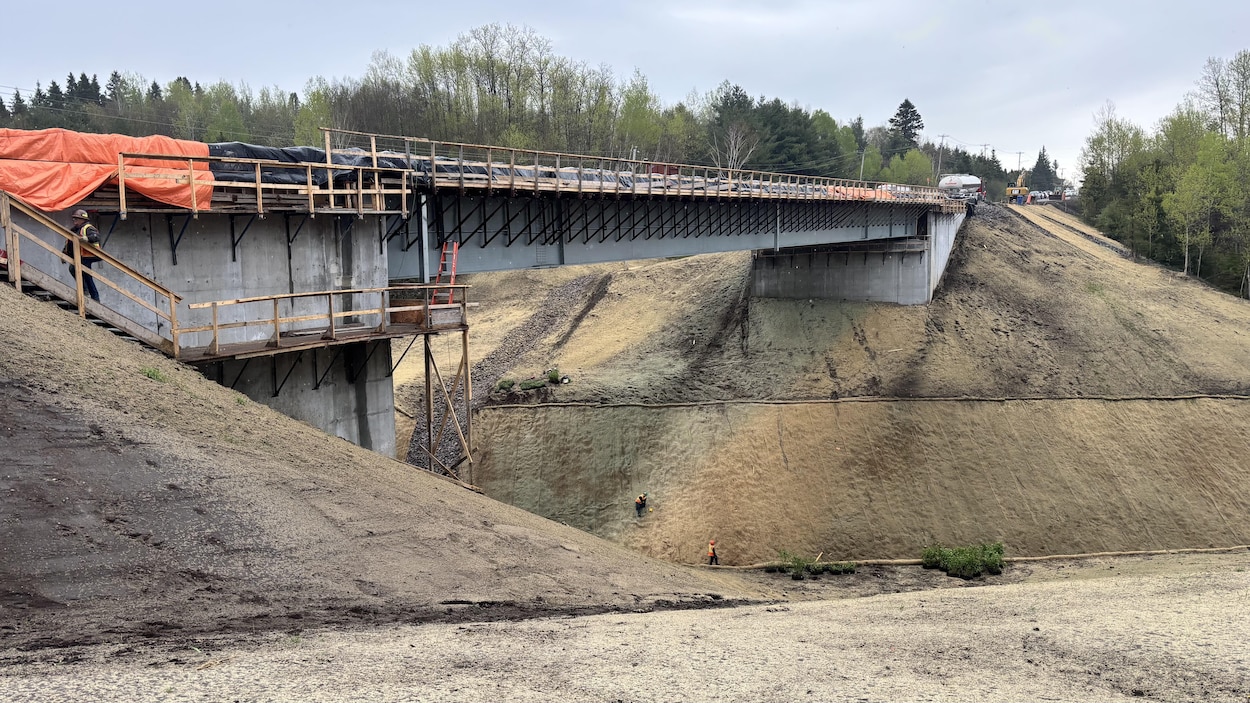 Le nouveau pont de la rivière aux Vases sur la route 172 ouvrira en ...