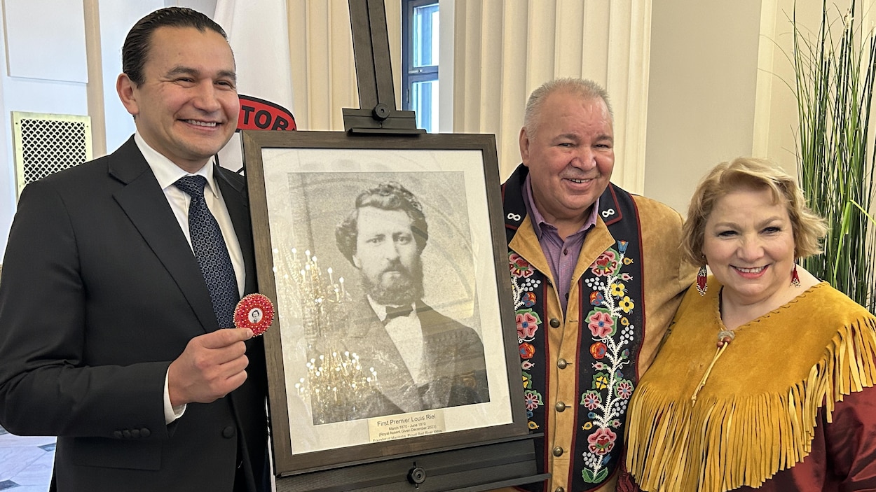 Louis Riel honoré comme premier premier ministre du Manitoba au Palais ...
