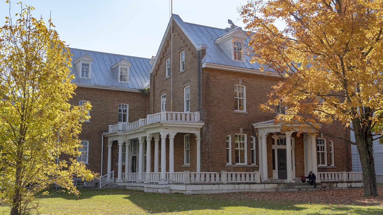 Ces bâtiments fantômes de Rimouski | Radio-Canada.ca