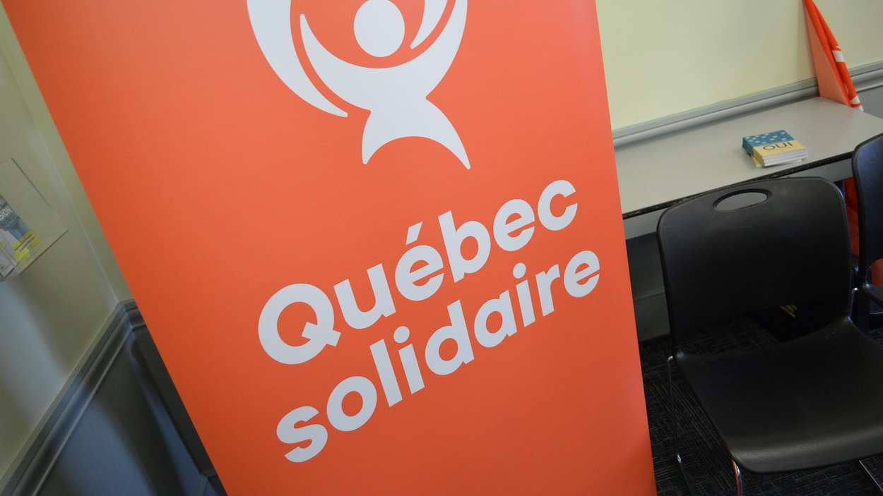 Quebec Solidaire Logo Quebec Solidaire Calls On Churches To Take In