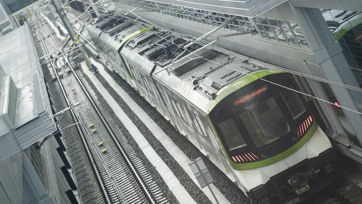 Le tronçon Deux-Montagnes du REM devrait être mis en service le 17 ...