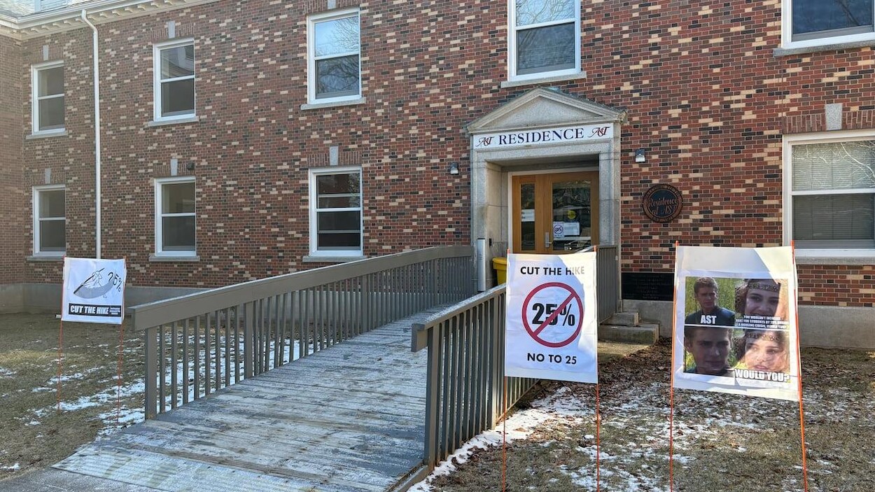 Des étudiants sont furieux d’une hausse de loyer de 25 % dans leur ...