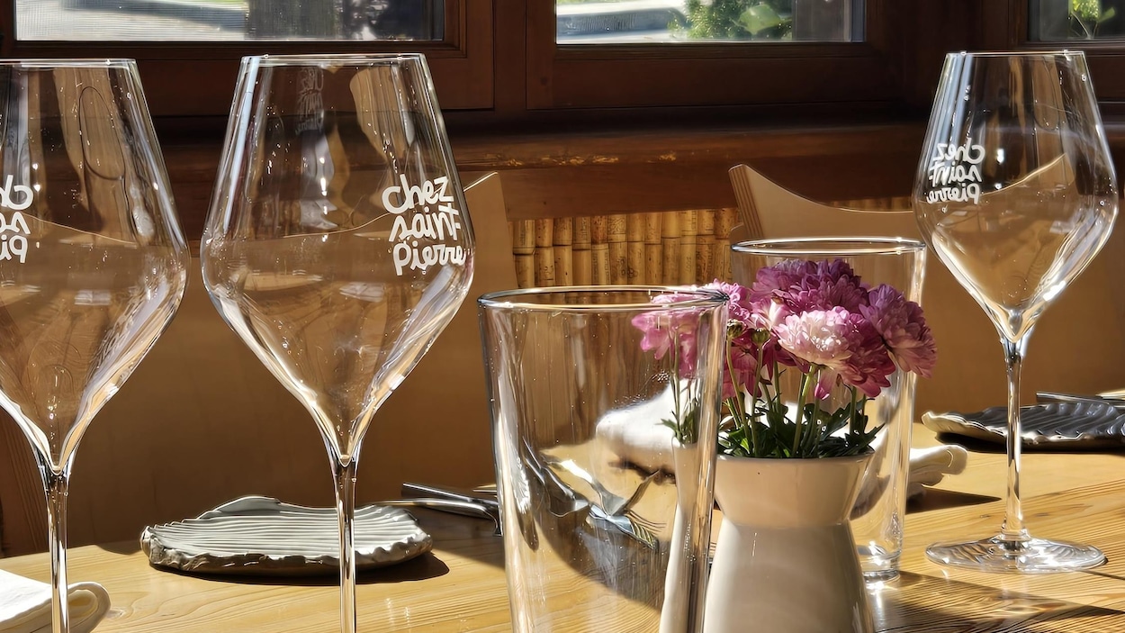 Dépôts pour réserver au resto Chez Saint-Pierre : un succès, selon sa ...