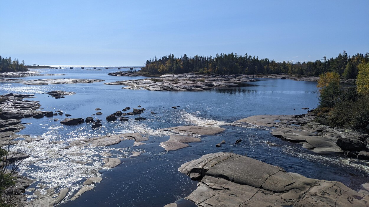 La rivière aux Rochers révèle des vestiges de l’industrie forestière du ...