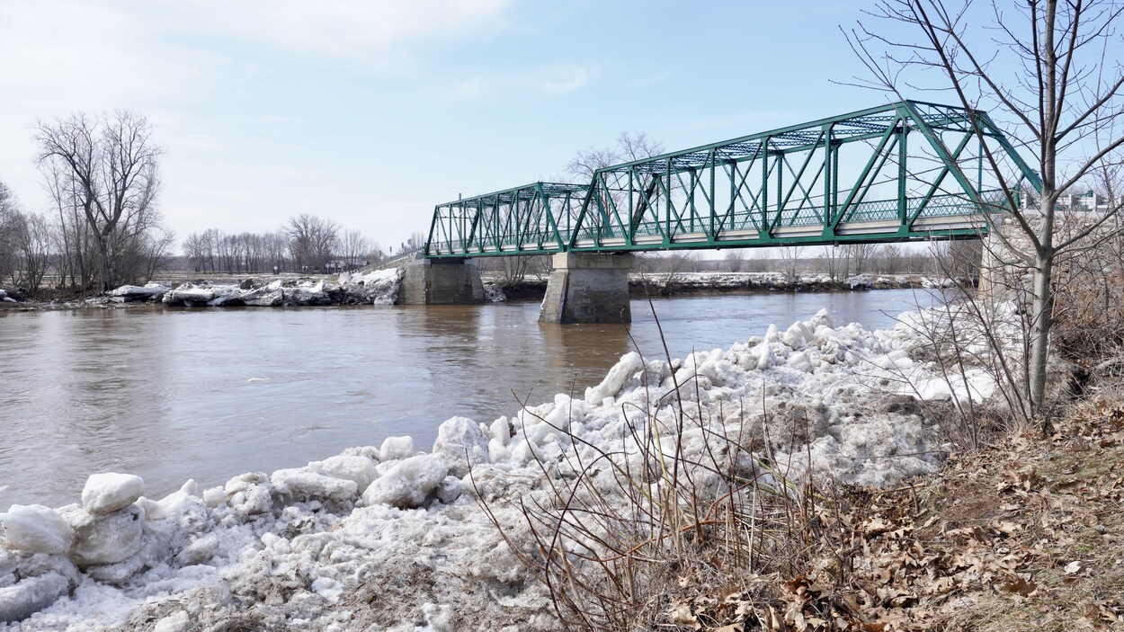 Inondations : le niveau de la rivière Bécancour diminue | Radio-Canada