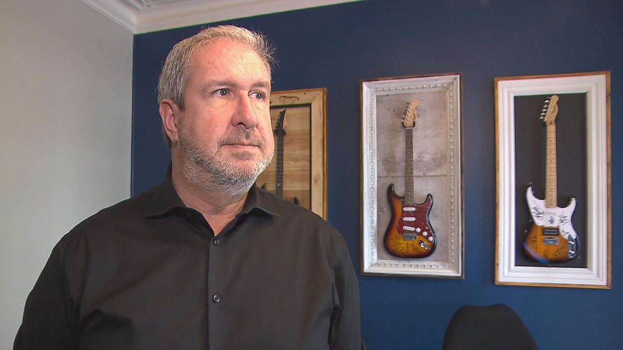 Décès du producteur de spectacles Robert Hakim | Radio-Canada.ca