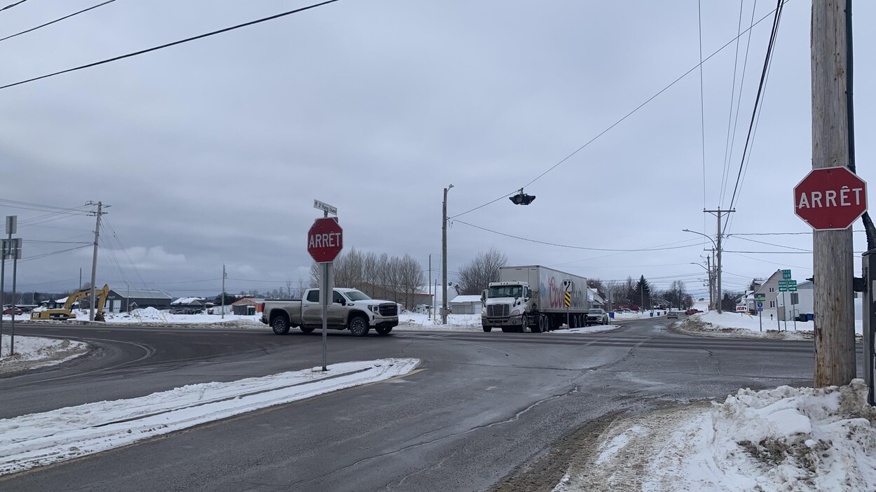 Une intersection réaménagée pour améliorer la sécurité à Métabetchouan ...