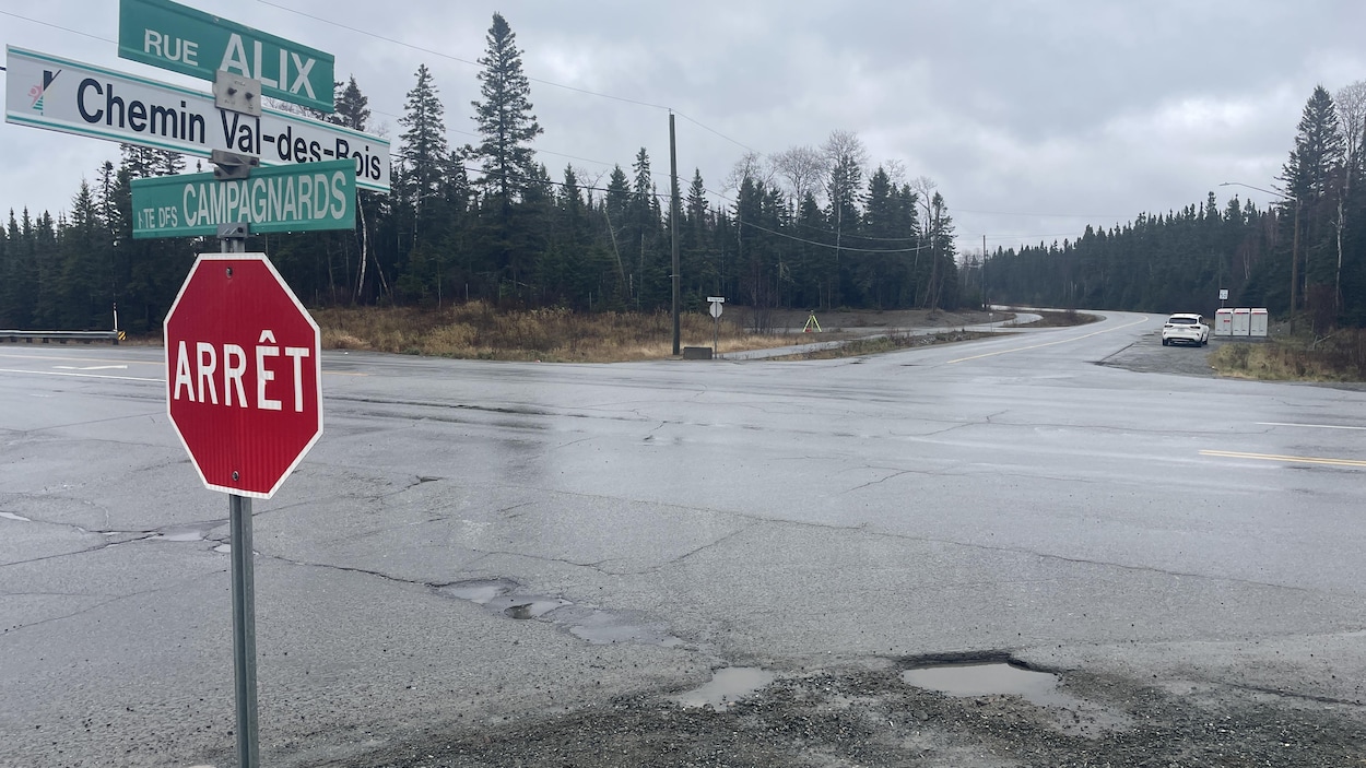 Le ministère des Transports étudiera la sécurité d’une intersection de ...