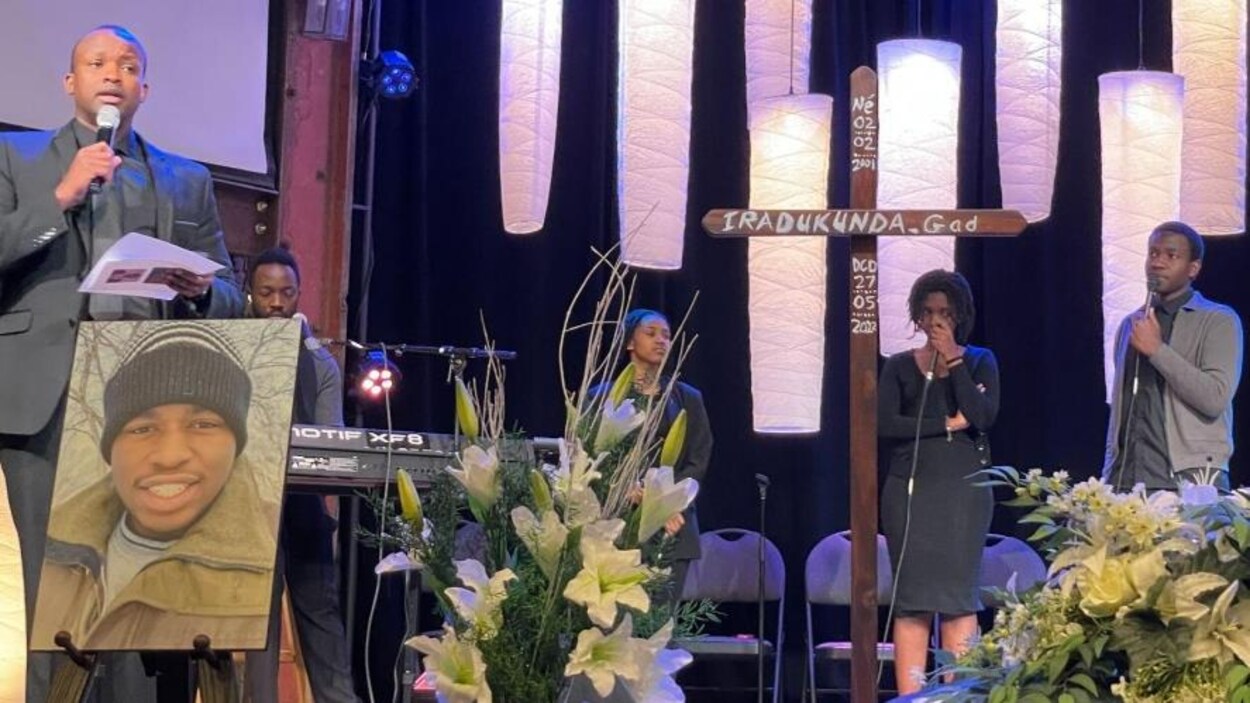 La communauté rwandaise rend hommage à un étudiant dont la mort reste ...