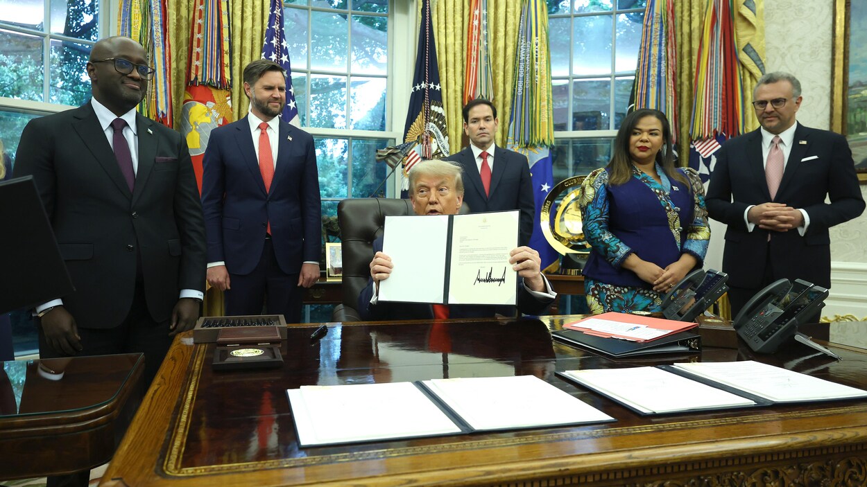 La RDC et le Rwanda signent un accord de paix | Radio-Canada