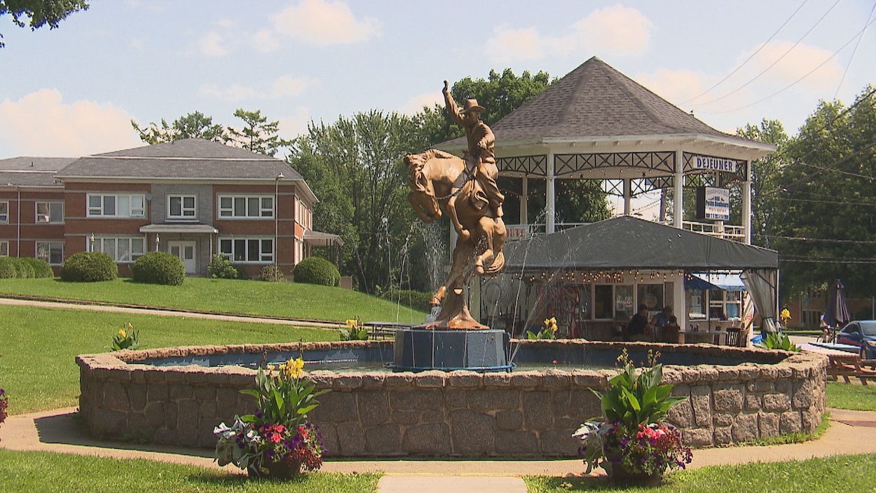 Le paradoxe du Festival western de Saint-Tite | Radio-Canada