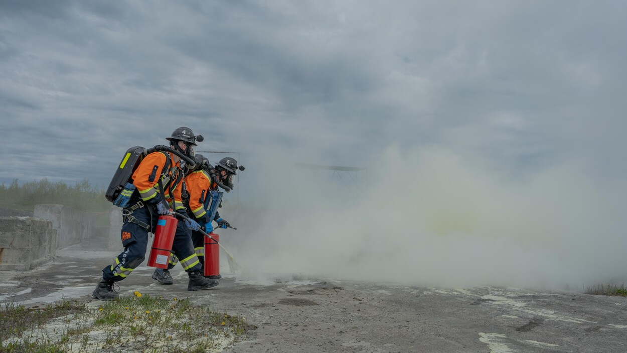 Les meilleurs sauveteurs miniers s’affrontent à Val-d’Or | Radio-Canada
