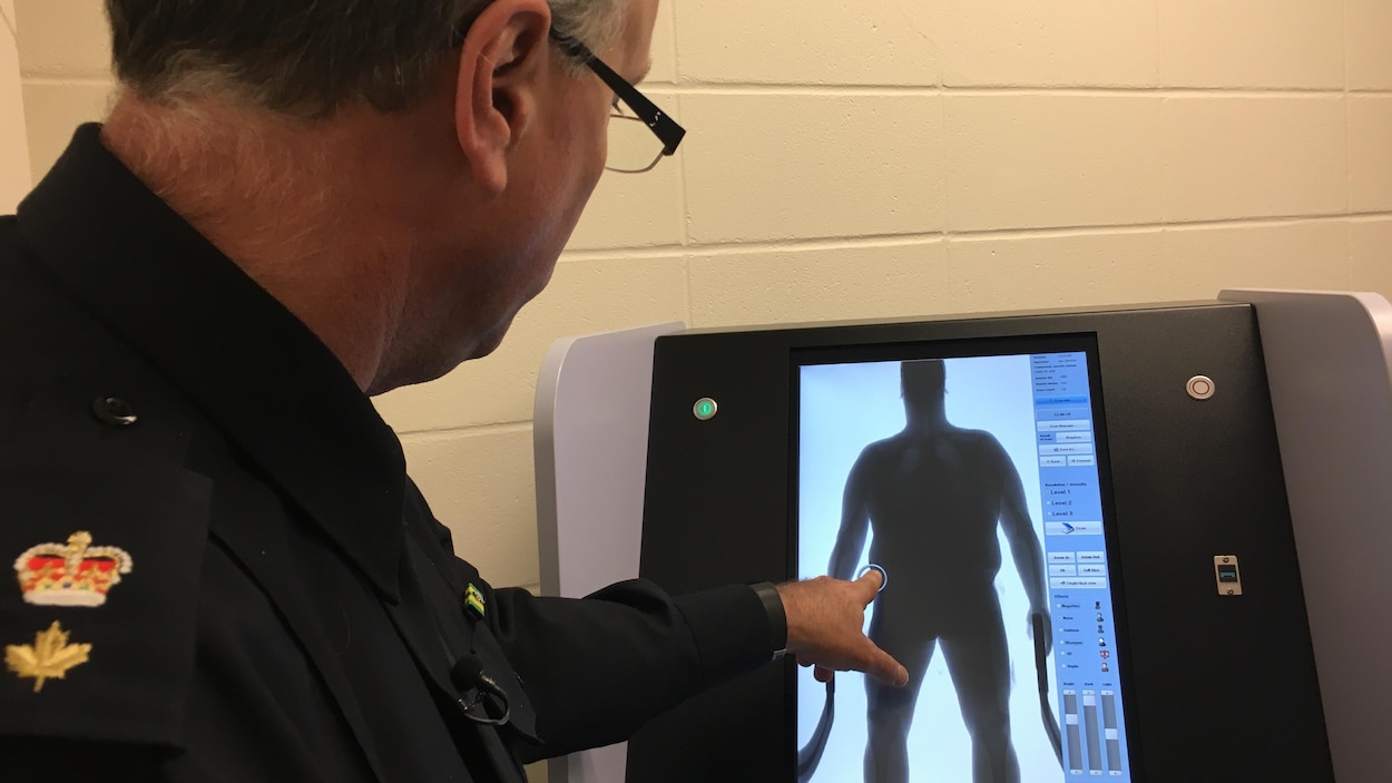 Des prisonniers d’Edmonton passés au scanner corporel | Radio-Canada.ca