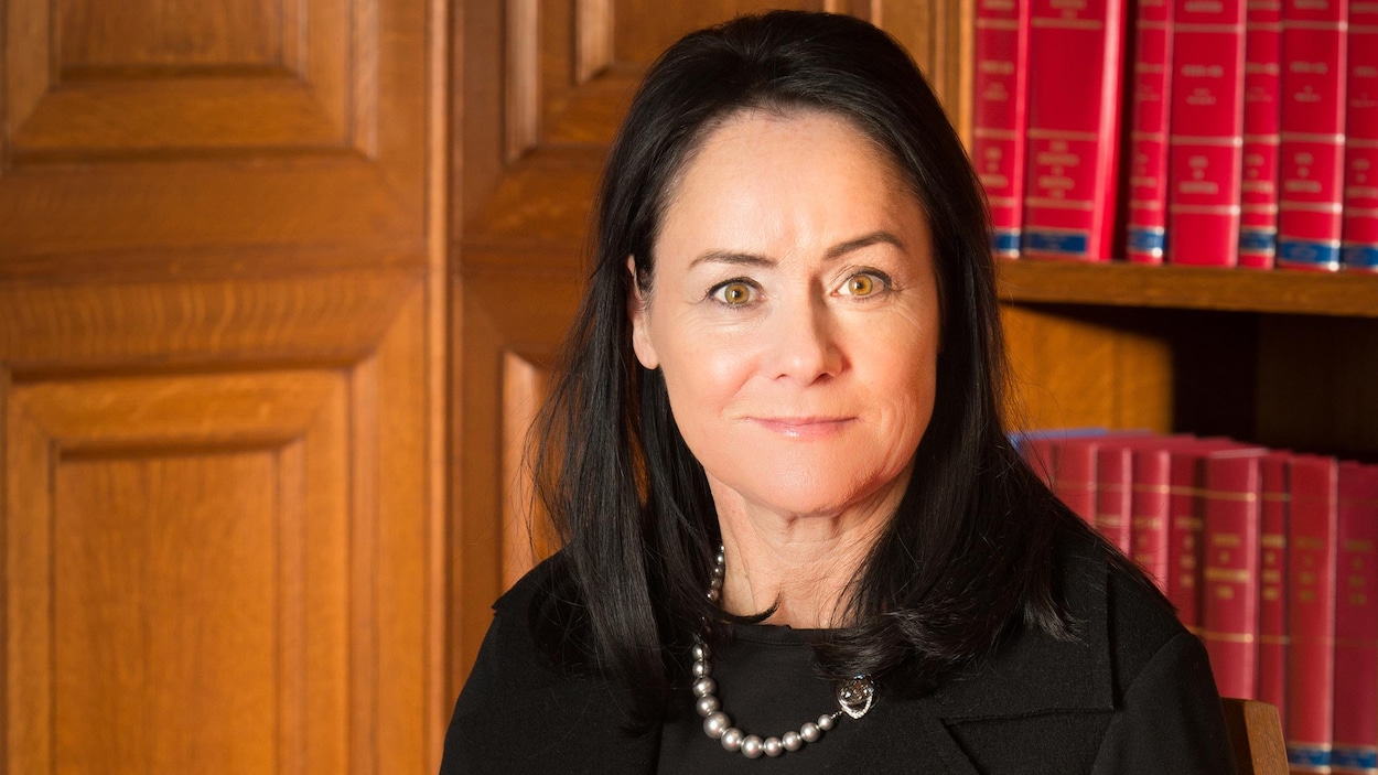 De Cloridorme à la Cour suprême : la juge Suzanne Côté honorée | Radio ...