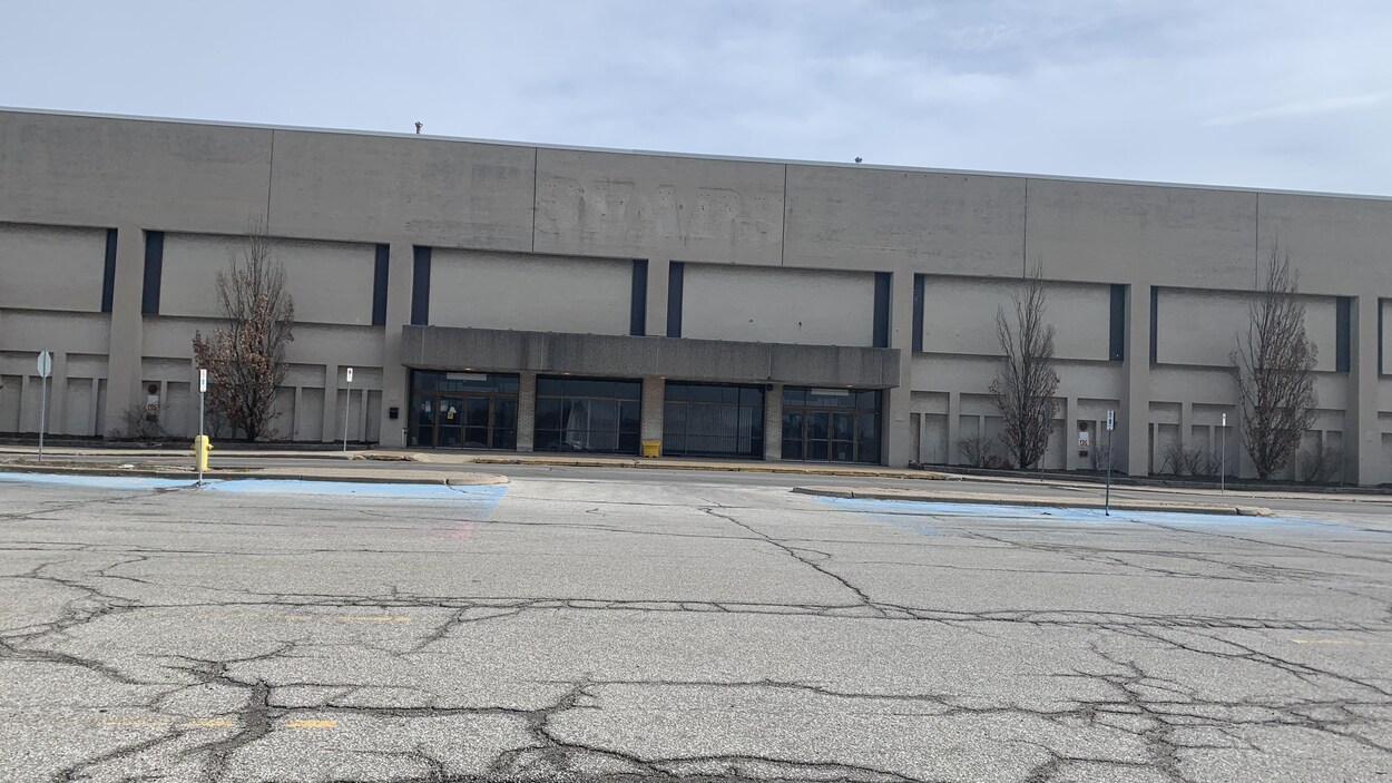 Un autre ancien Sears sera démoli | Radio-Canada