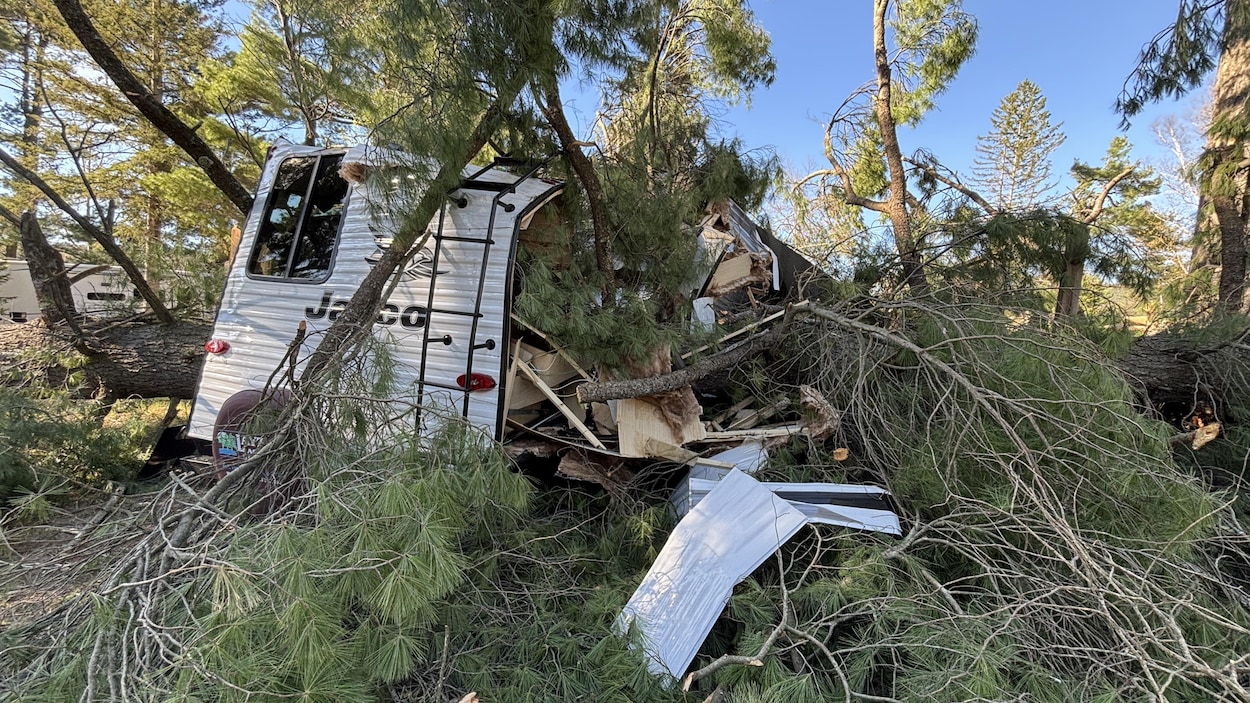 Mattawa se remet d’une violente tempête | En bref | Radio-Canada