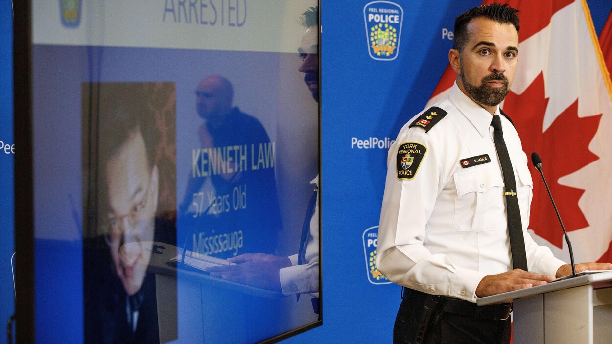 12 nouveaux chefs d’accusation contre Kenneth Law | Radio-Canada