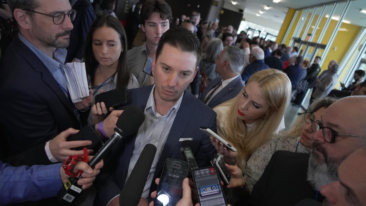 Le ministre Simon Jolin-Barrette prêt à changer les règles de ...