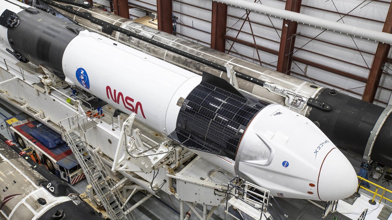 SpaceX prête à lancer samedi quatre astronautes vers la Station ...