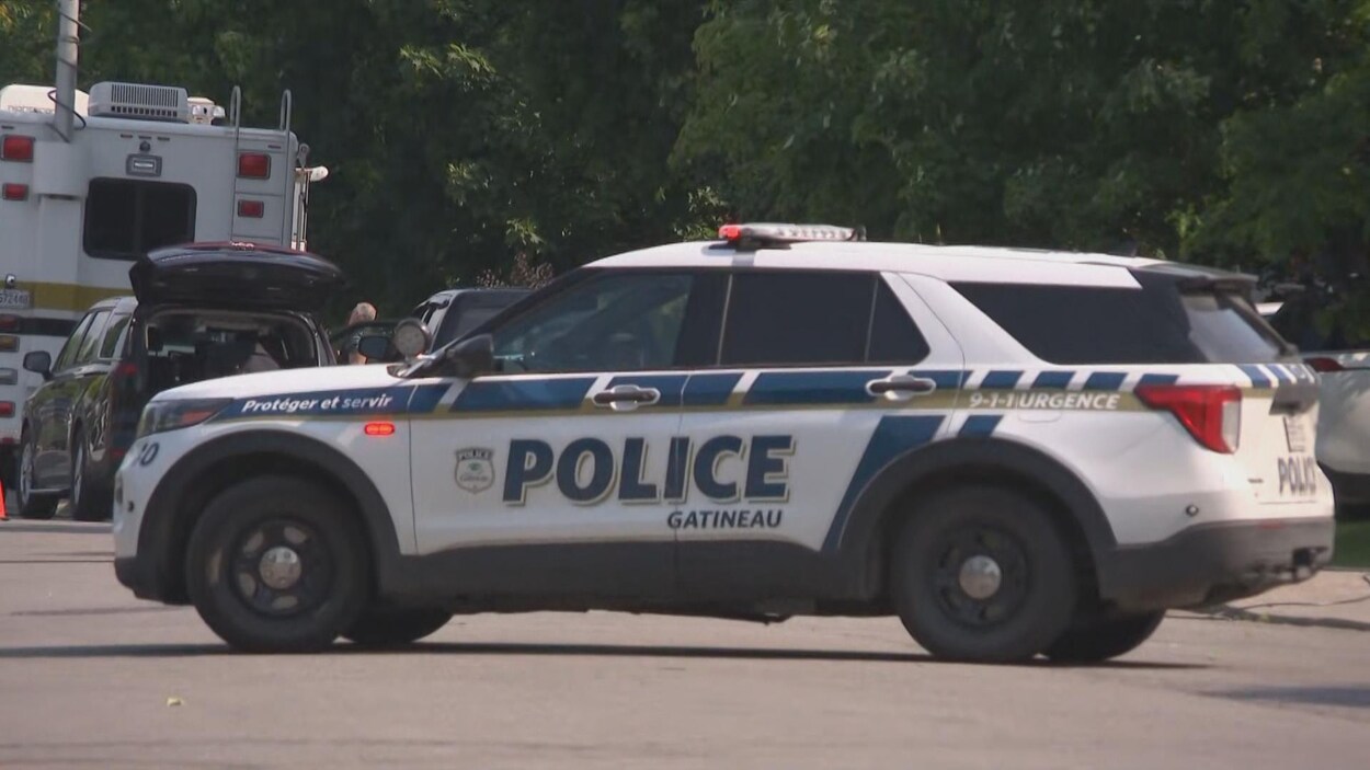 Un jeune homme est accusé de l’homicide involontaire de son père à Gatineau | Radio-Canada