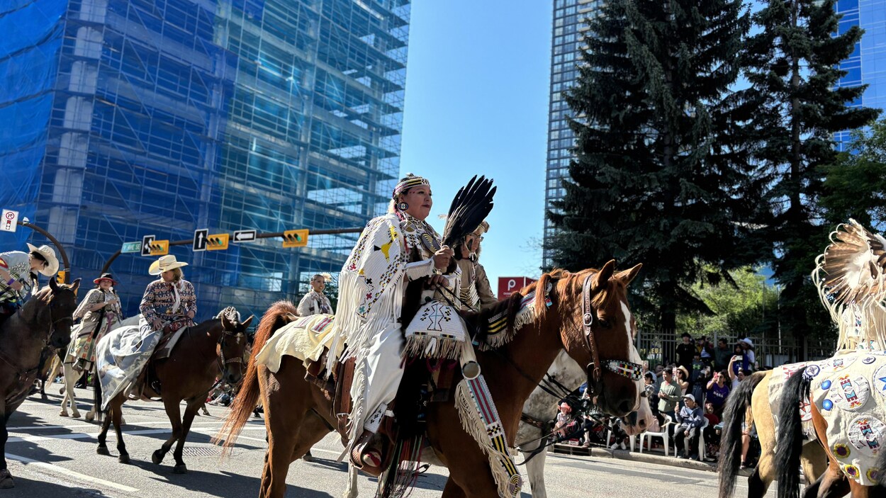 Le défilé du Stampede, une tradition qui ne s’essouffle pas | Radio-Canada