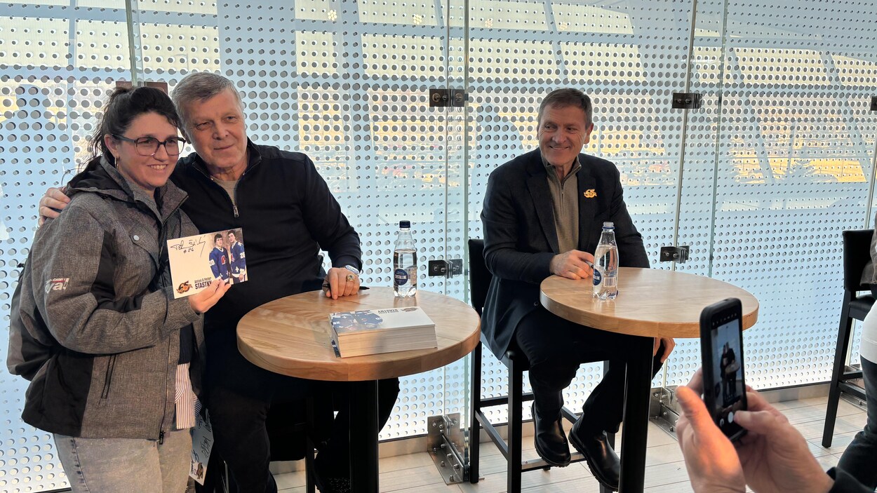 Les frères Stastny font des heureux au Tournoi international de hockey ...