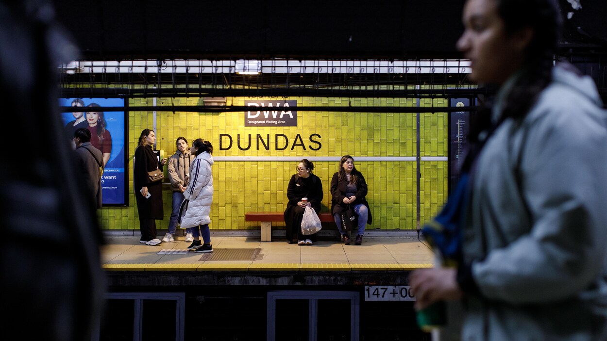 La station Dundas devient officiellement la « station TMU » | Radio-Canada