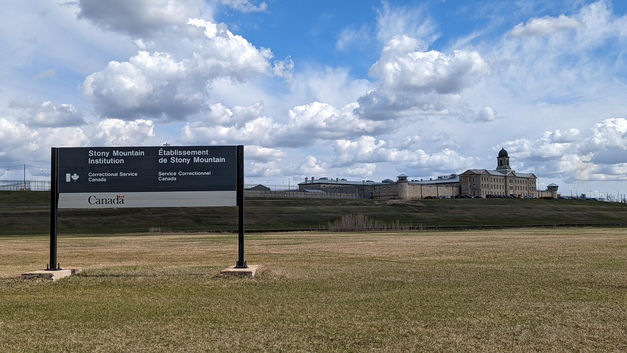 Un prisonnier meurt après une « importante » bagarre entre détenus au ...