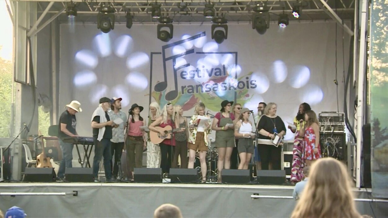 Une enveloppe de 55 000 $ pour appuyer les artistes francophones ...