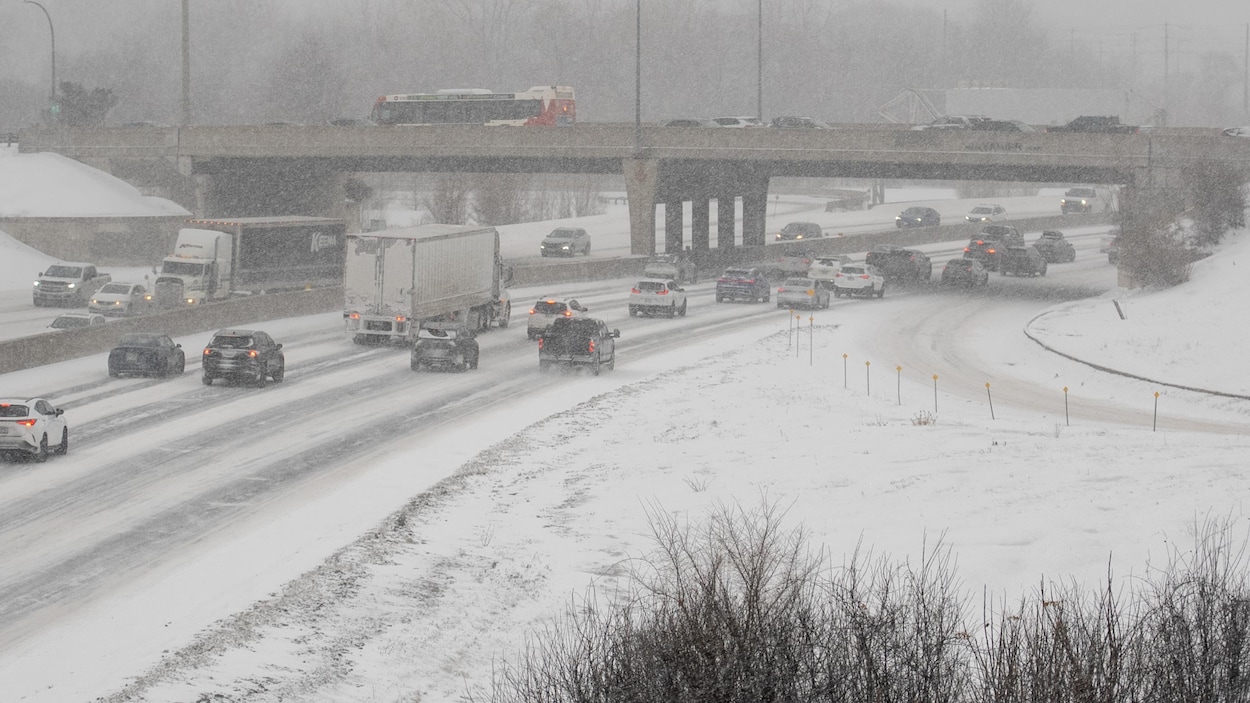 Tempête de neige : la région de la capitale nationale passe en alerte ...