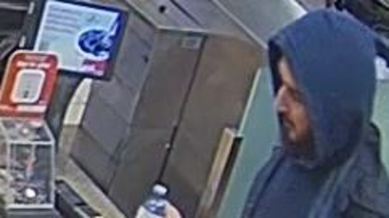 Un homme aurait lancé du café sur une employée de Tim Hortons à Toronto ...